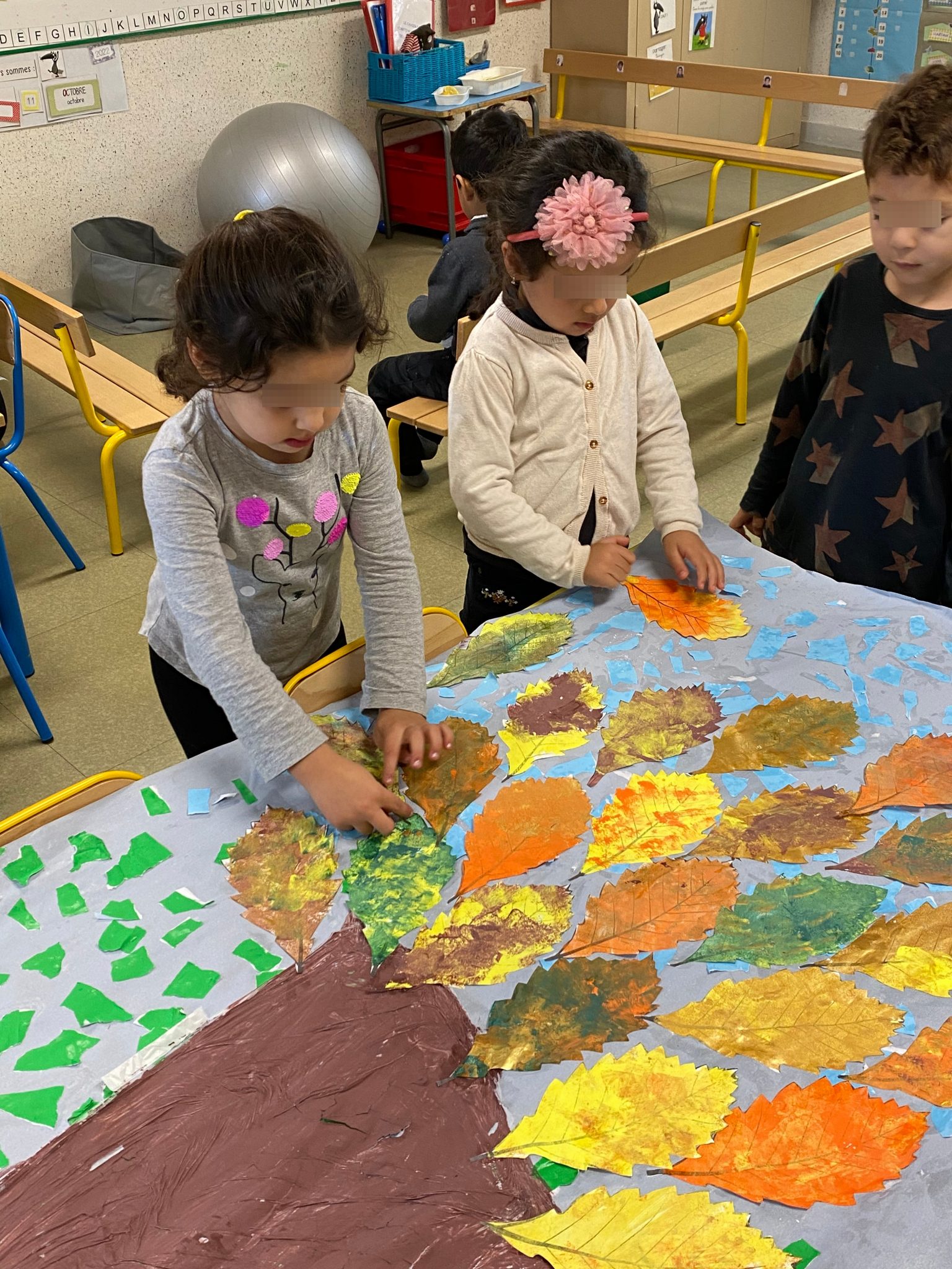 LES COULEURS DE L'AUTOMNE EN PS/MS - Ecole Notre-Dame Bonneuil